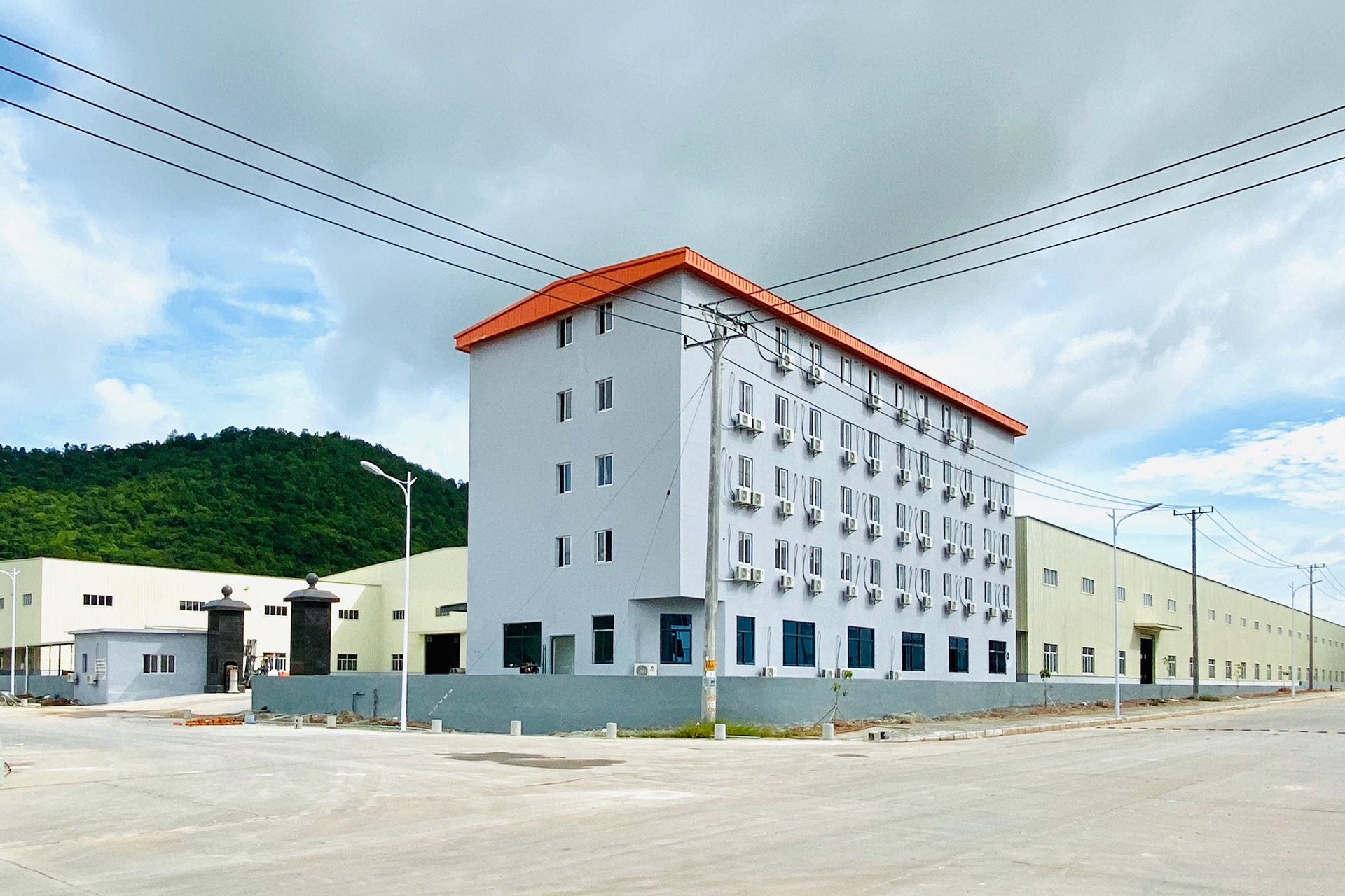 柬埔寨高金石石英工厂的道德与社会责任 - 德源石材 | 磐珉新材 - 磐珉